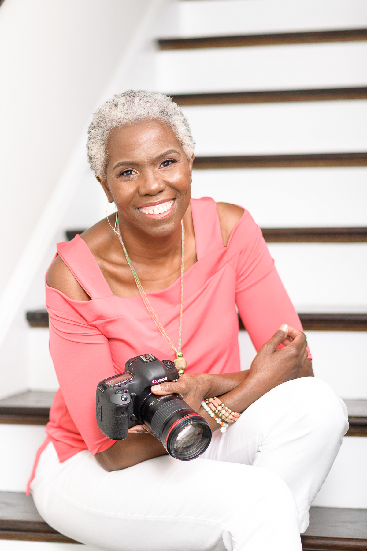 ABOUT ANGIE - ANGIE MARTIN PHOTOGRAPHY